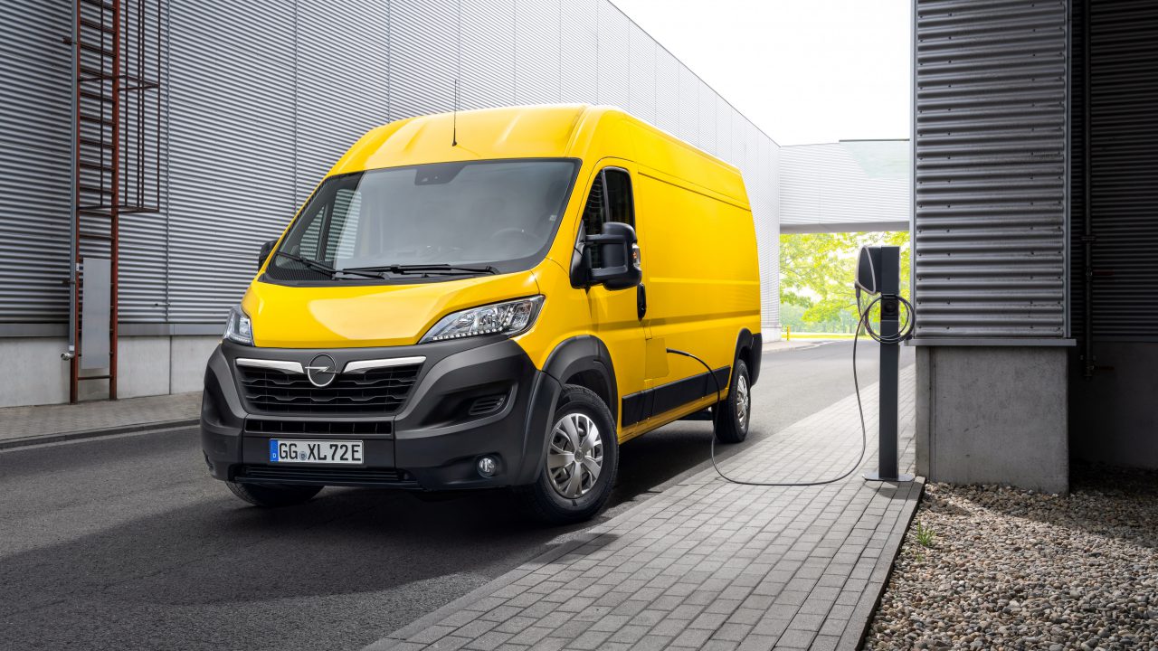 Movano-e, here comes the first Opel BEV in the large van segment