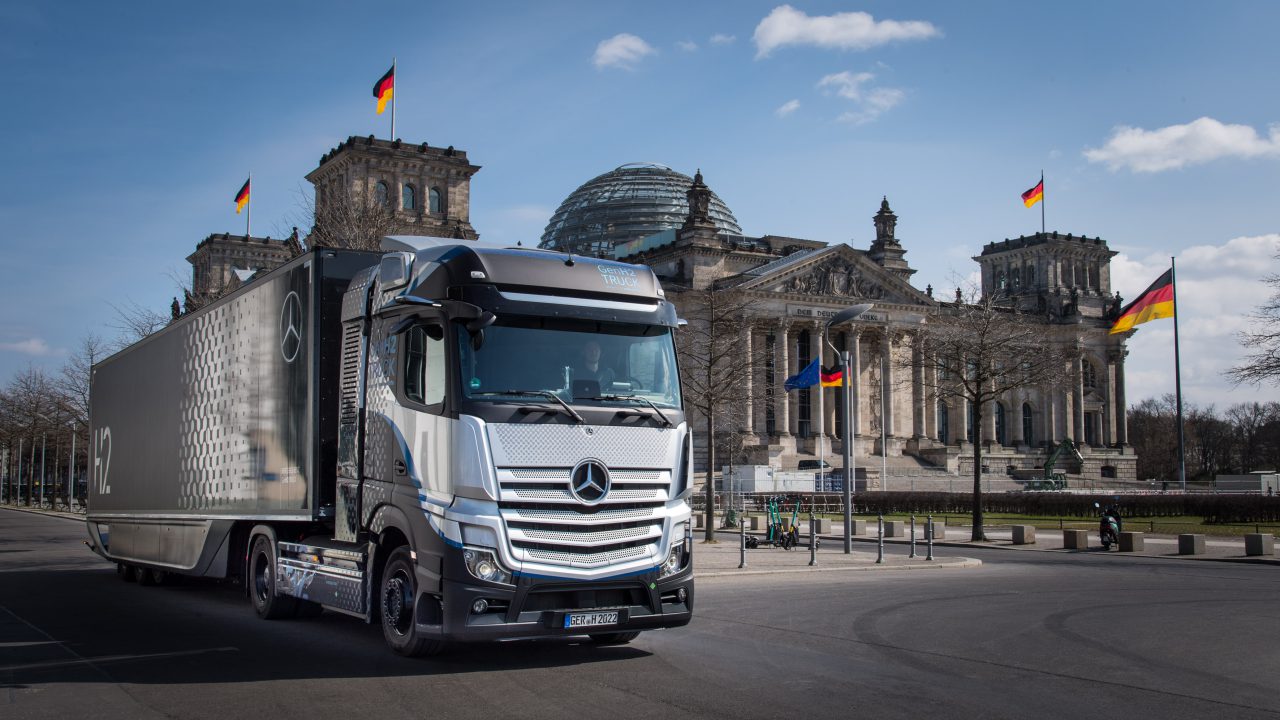 The Mercedes-Benz GenH2 fuel cell truck spotted in Berlin