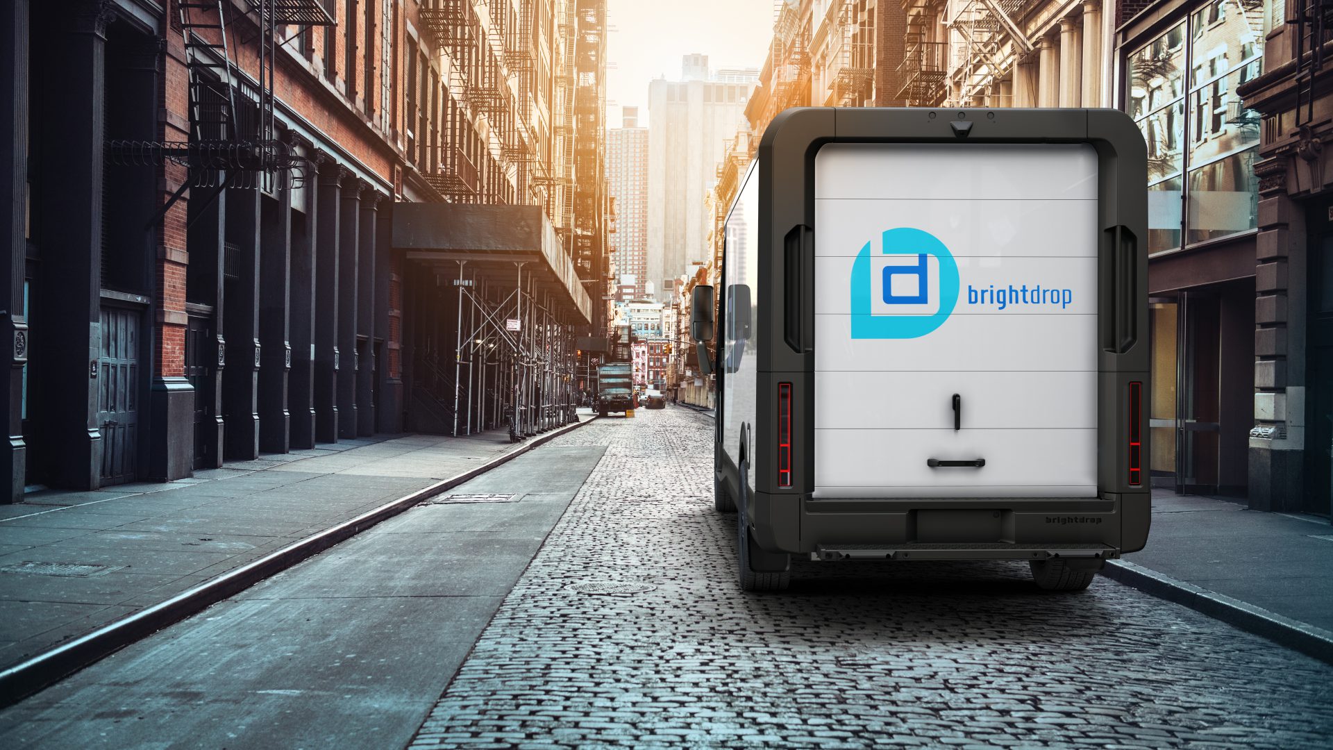 Electric vans, Brightdrop starts shipping the first Zevo 600 vehicles ...