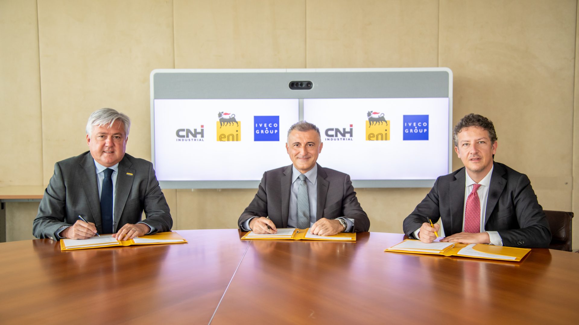IVECO, Eni and CNH Industrial sign MoU for joint sustainability initiatives