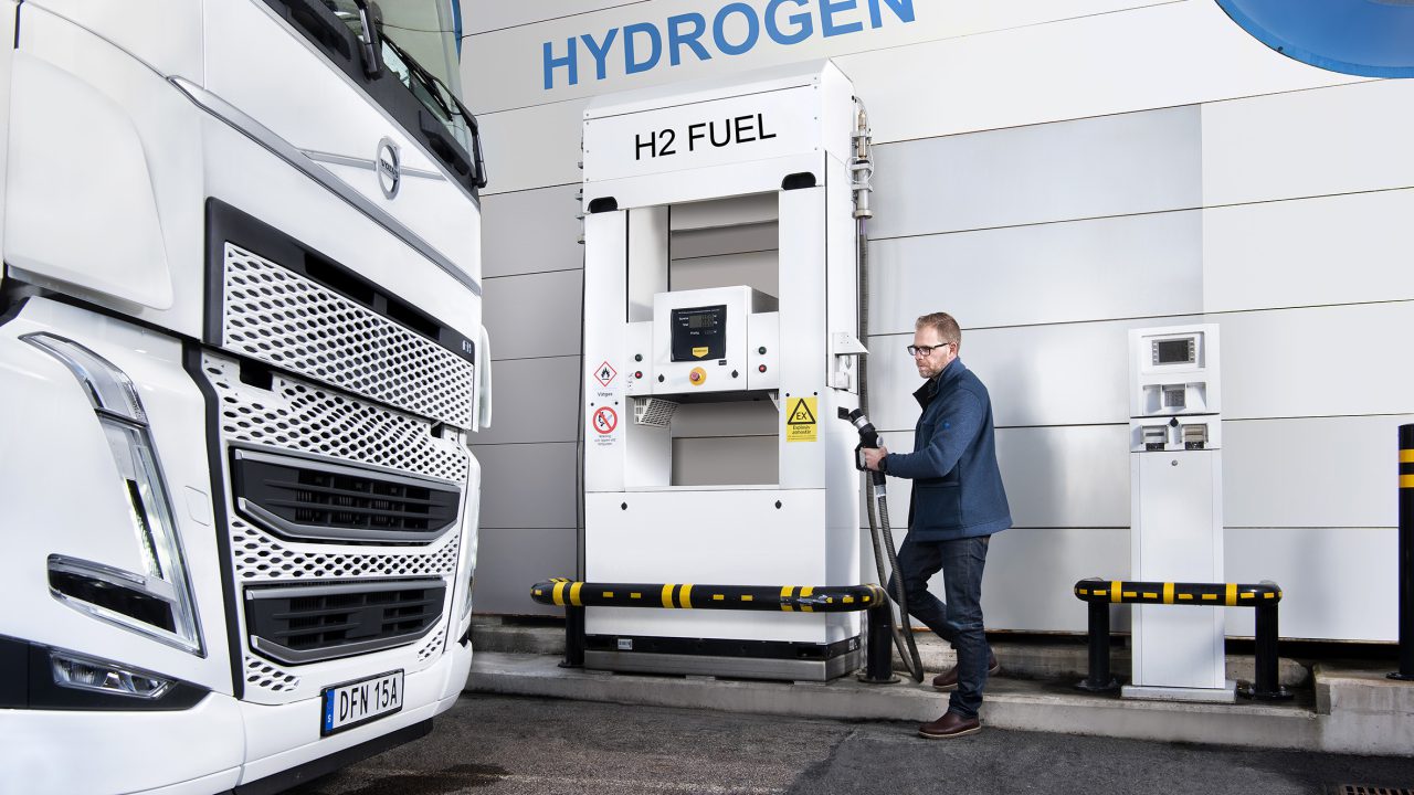 Denmark, Europe largest electrolyzer managed by Everfuel starts ...