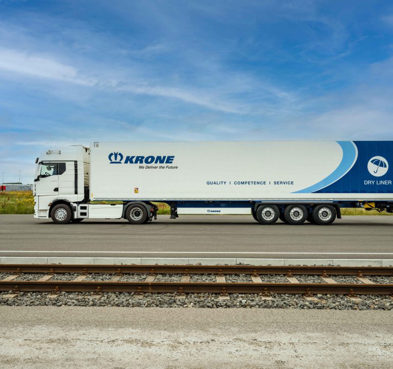 Krone improved the Dry Liner STG trailer line with advanced safety ...