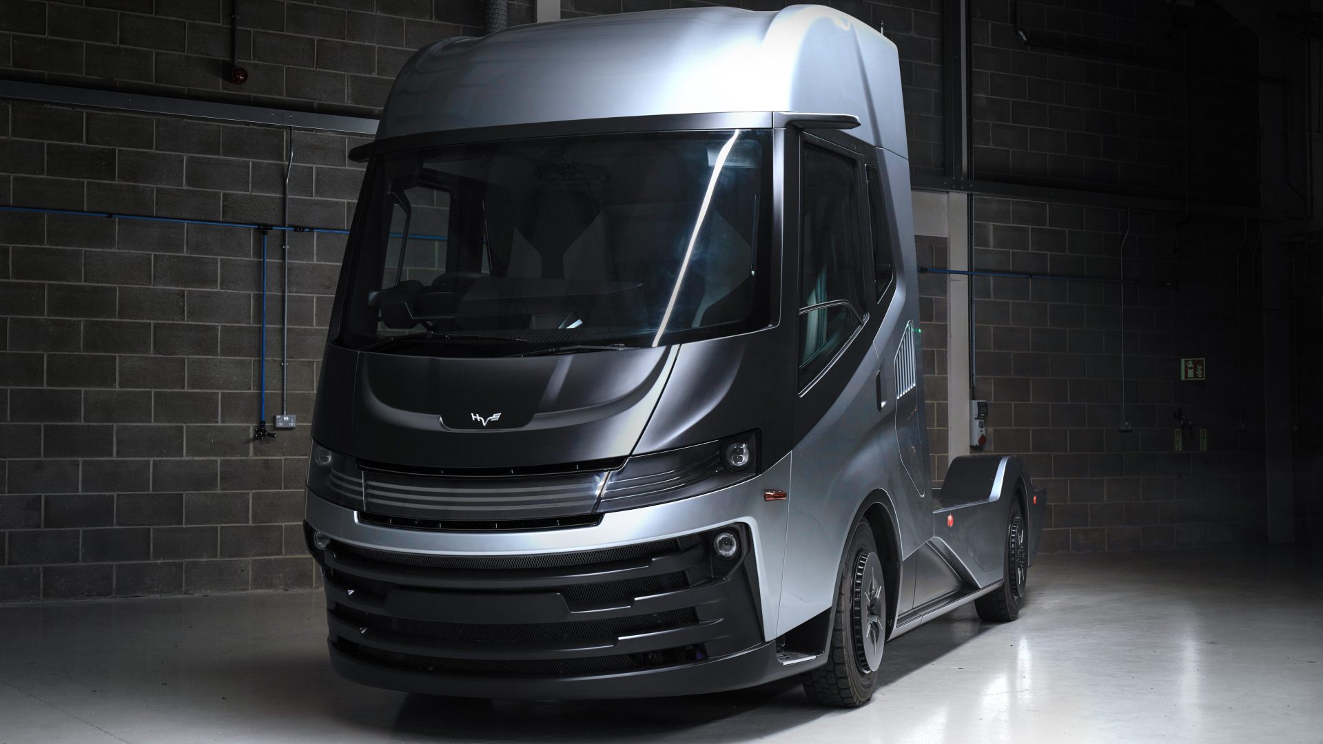 UK-based HVS unveils brand-new hydrogen powered truck - Sustainable ...