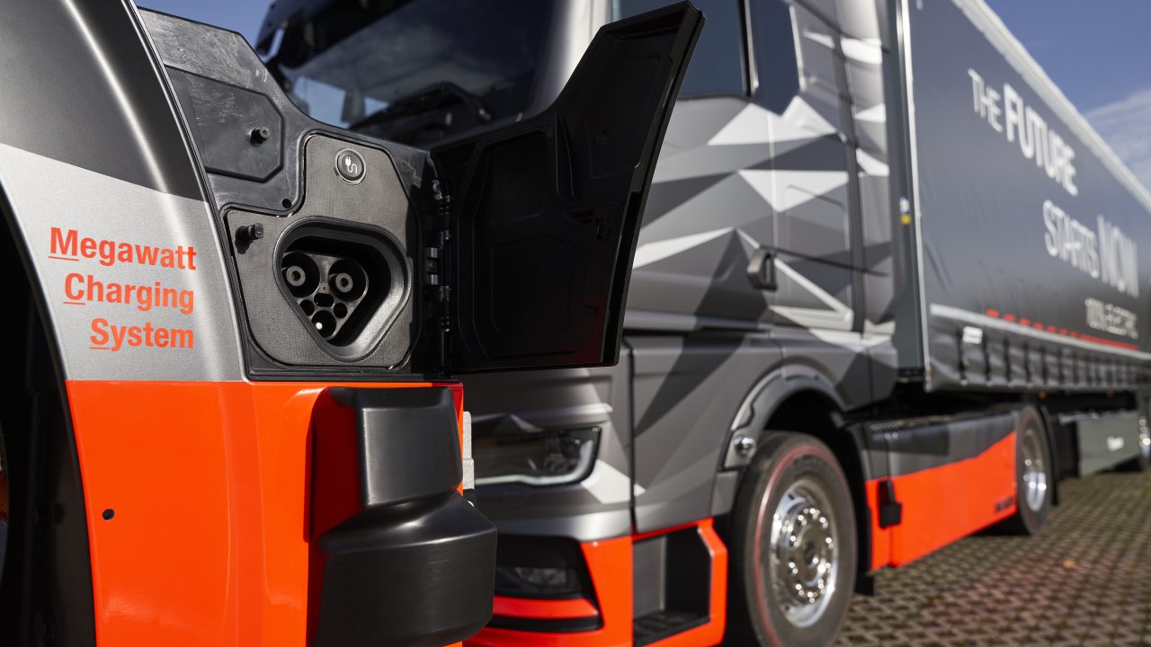 Electric trucks and megawatt charging systems. MAN joins the NEFTON research project in Germany