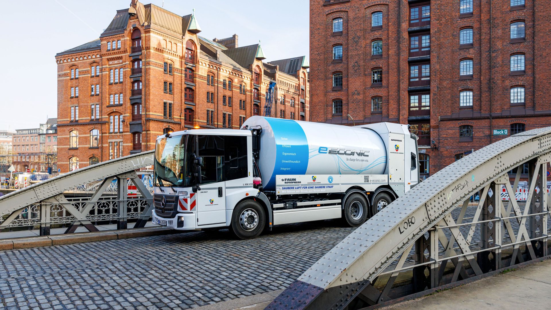 Mercedes-Benz eEconic, the electric truck will be used for waste ...