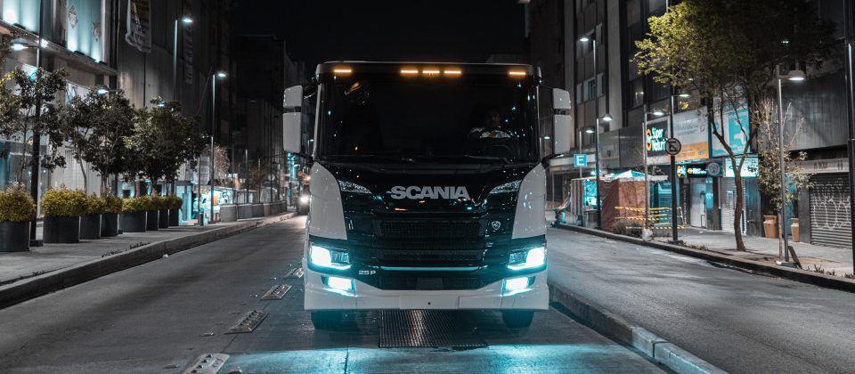 Scania sold 7 electric trucks in Mexico. It's the very first Scania ...