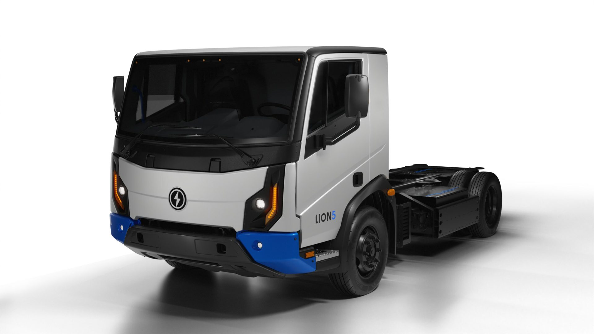 Lion Electric launches Lion5 all-electric Class 5 truck