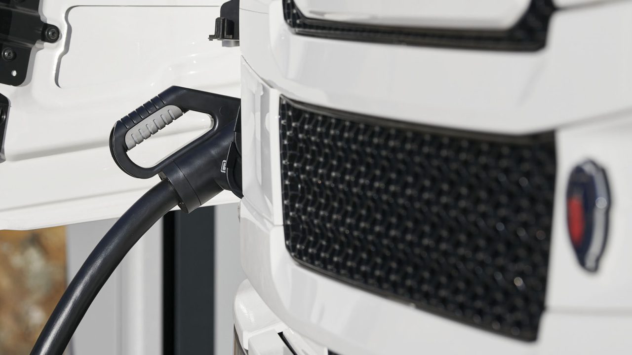 Five high-power truck charging stations may be built in France. A ... Five high-power truck charging stations may be built in France. A ...