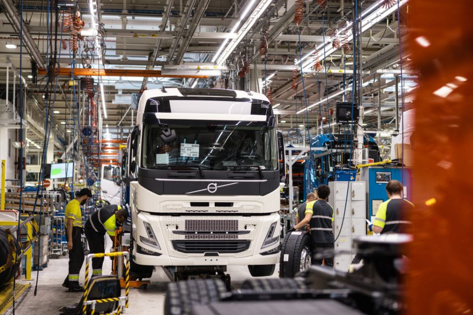 Volvo starts producing electric trucks in Ghent, Belgium. It's the ...