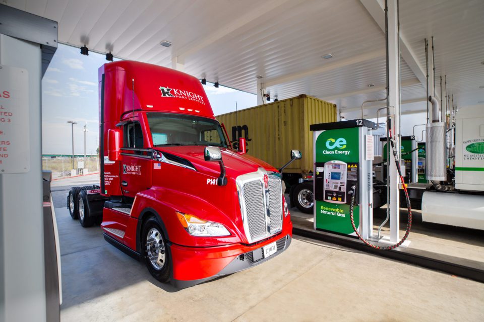 Cummins' new X15N natural gas engine (to be launched in 2024) tested on ...