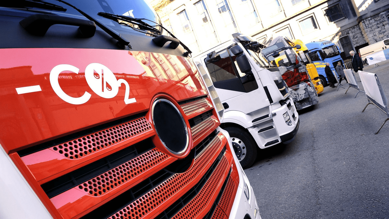 ACEA: CO2 emissions targets for trucks and buses "unachievable without ...