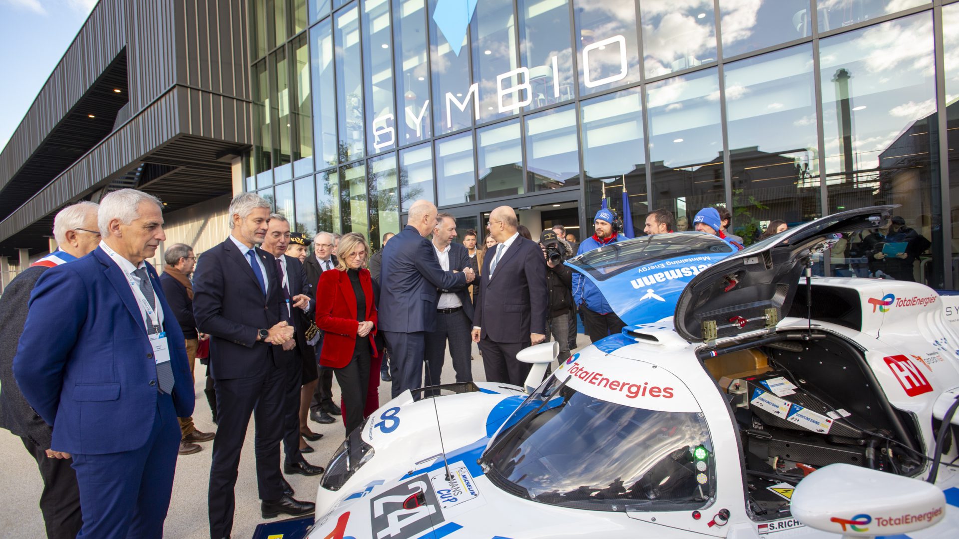 50,000 fuel cell systems a year. Symbio's first gigafactory SymphonHy ...