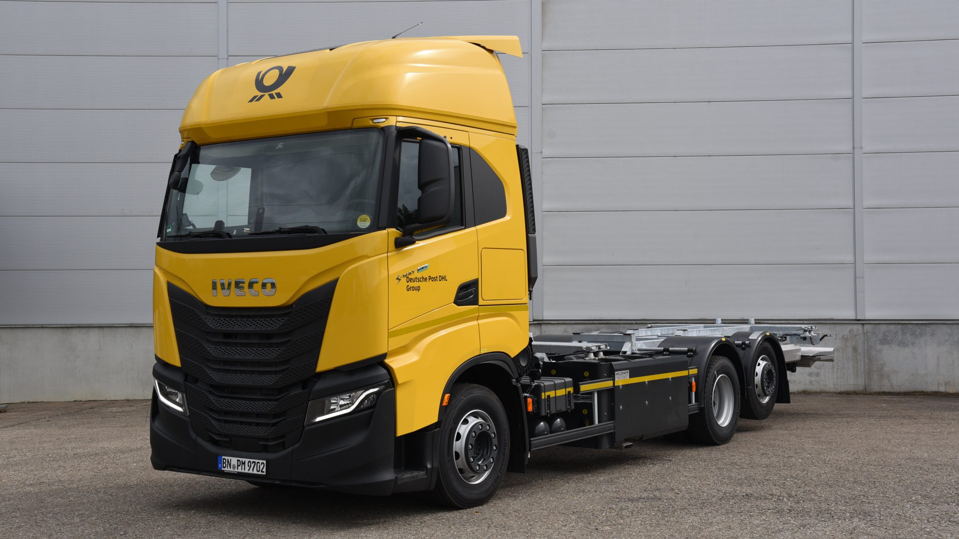 Germany, DHL to buy 178 IVECO S-Way CNG for hub-to-hub service and ...