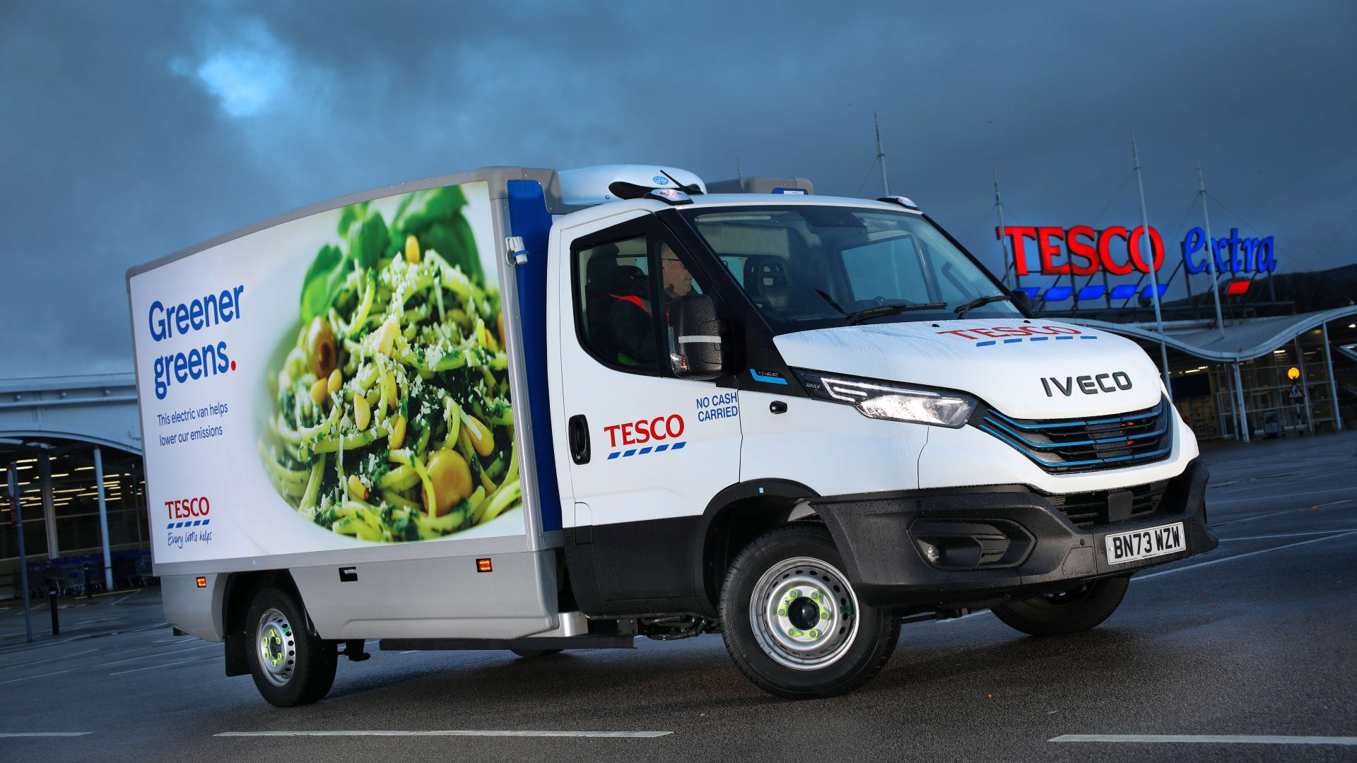Over 150 new IVECO eDaily trucks headed to Tesco in the UK. Deliveries ...