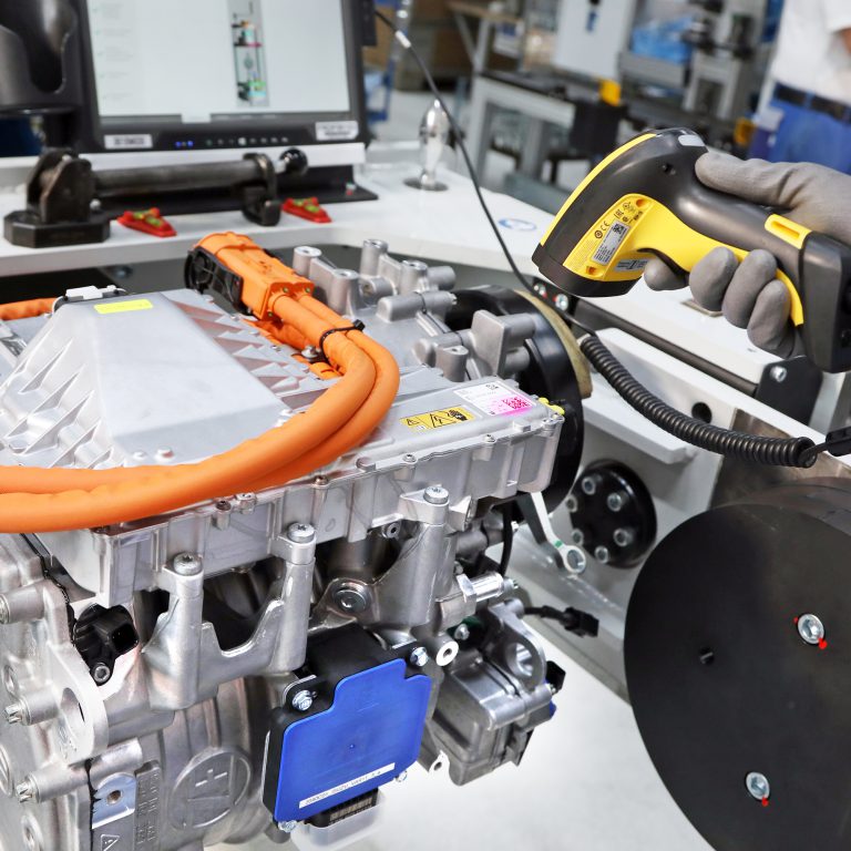 ZF's CeTrax lite electric CV drive: one thousand units produced in less ...