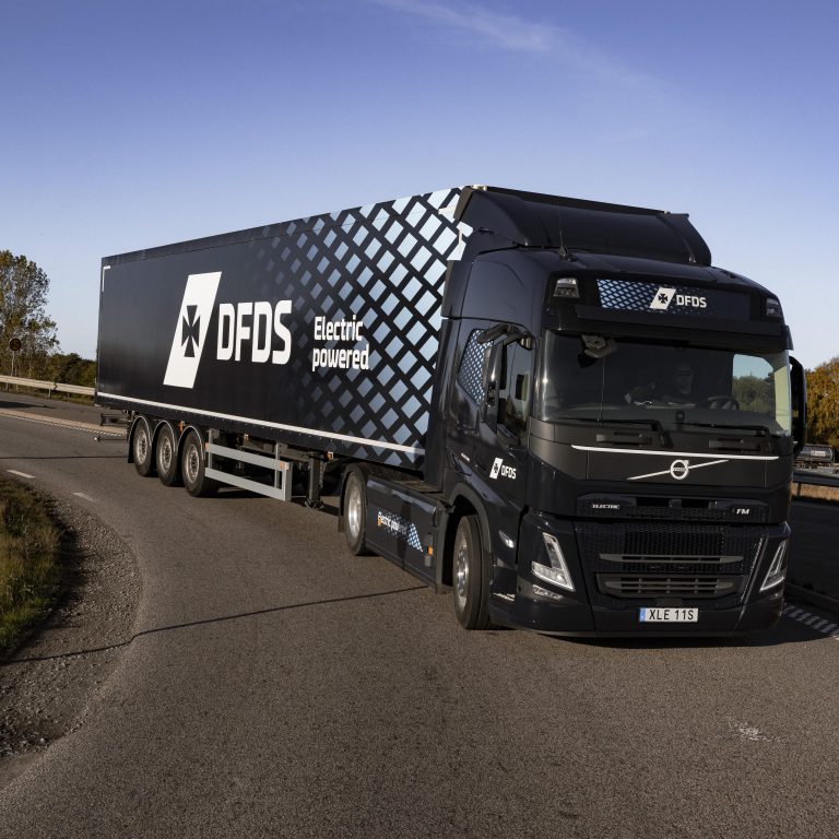 DFDS to order 100 more Volvo e-trucks. It is the largest company fleet ...