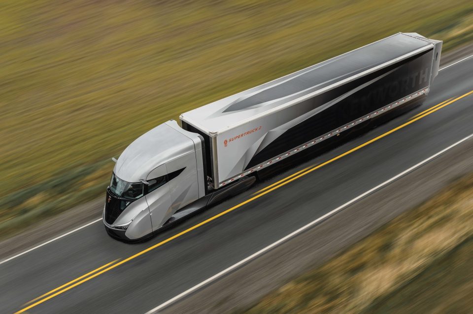 ACT Expo, Kenworth unveils the innovative "mild" hybrid SuperTruck 2