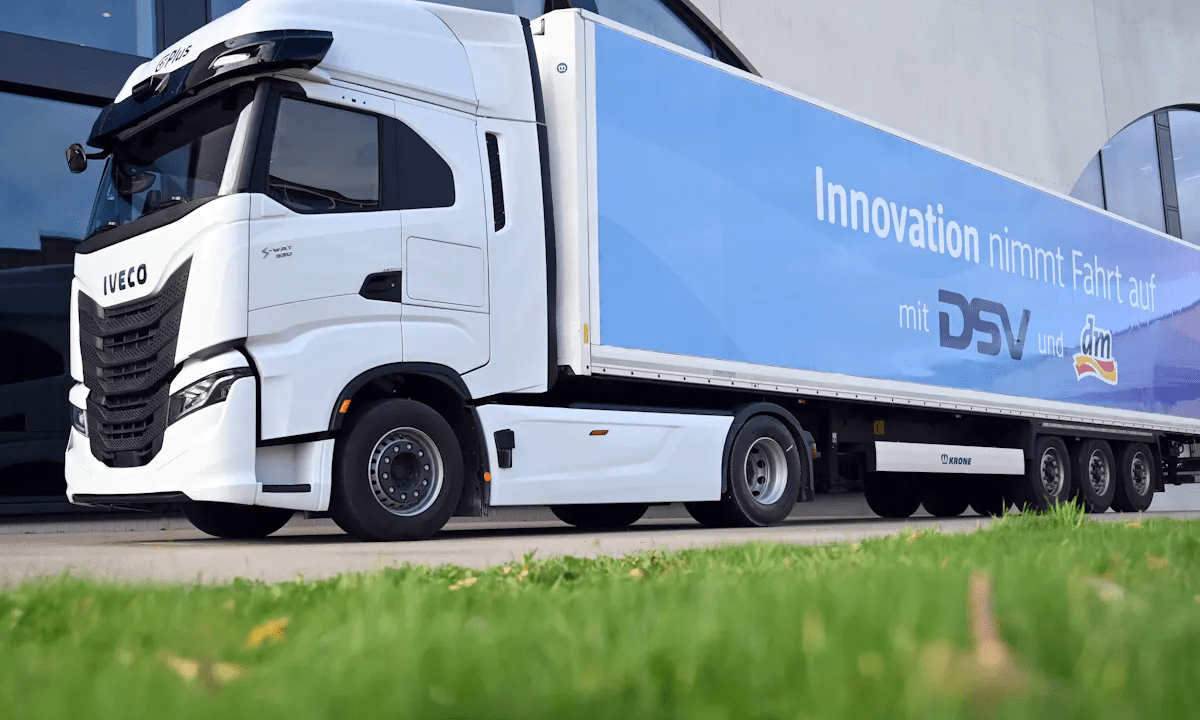 IVECO and DSV begin semi-automated truck pilot in Germany - Sustainable ...