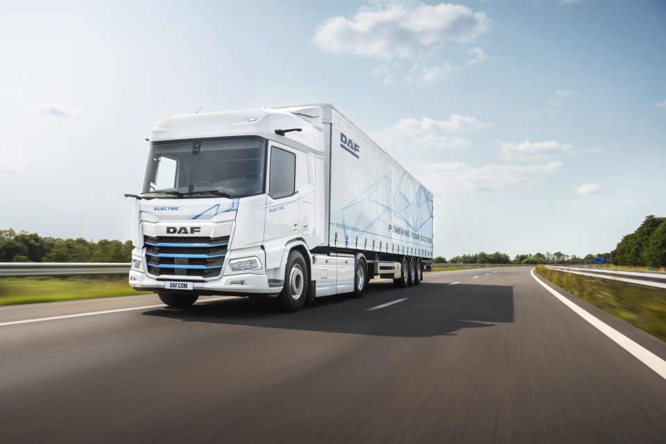 Electric trucks, DAF to join international charging station booking system
