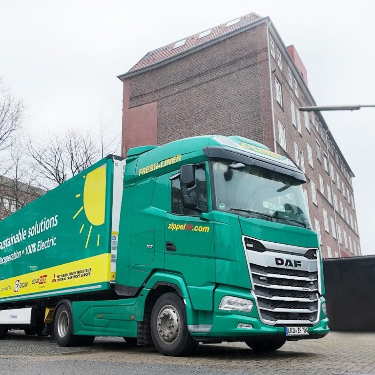 Three-party partnership for a smart e-reefer powered by solar, battery ...