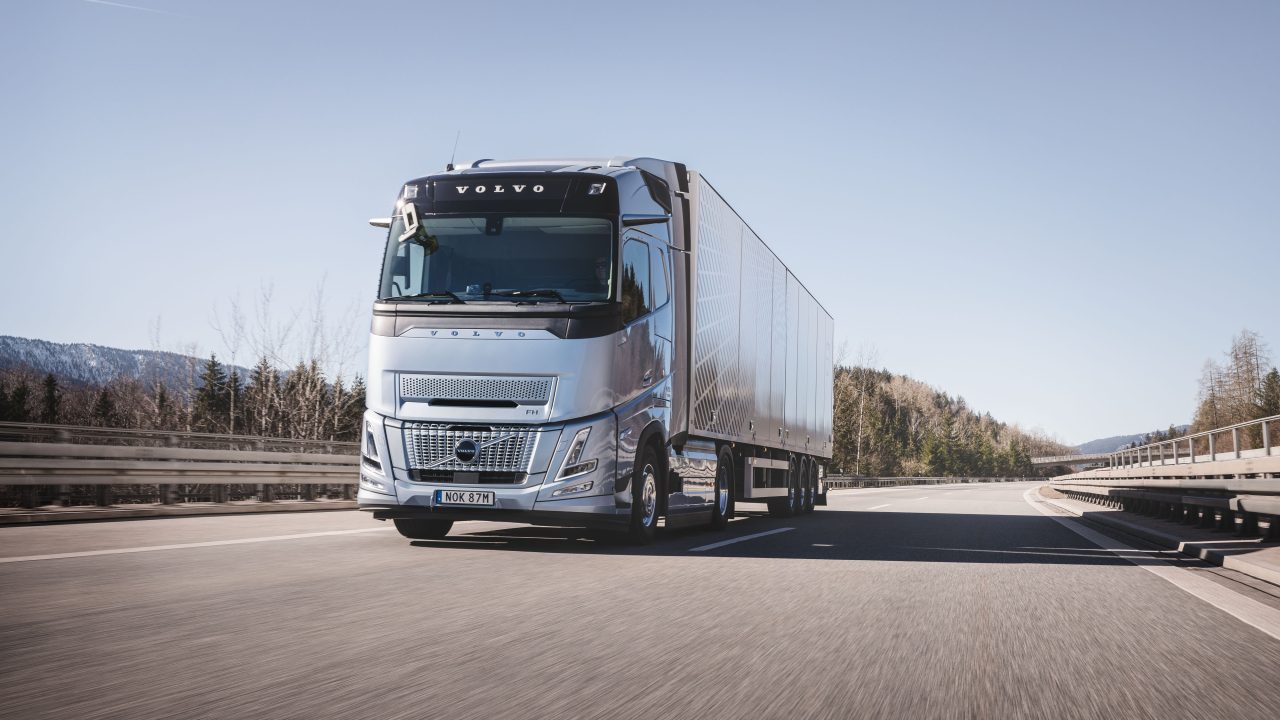 Volvo FH Aero wins the German-based Green Truck Award - Sustainable ...