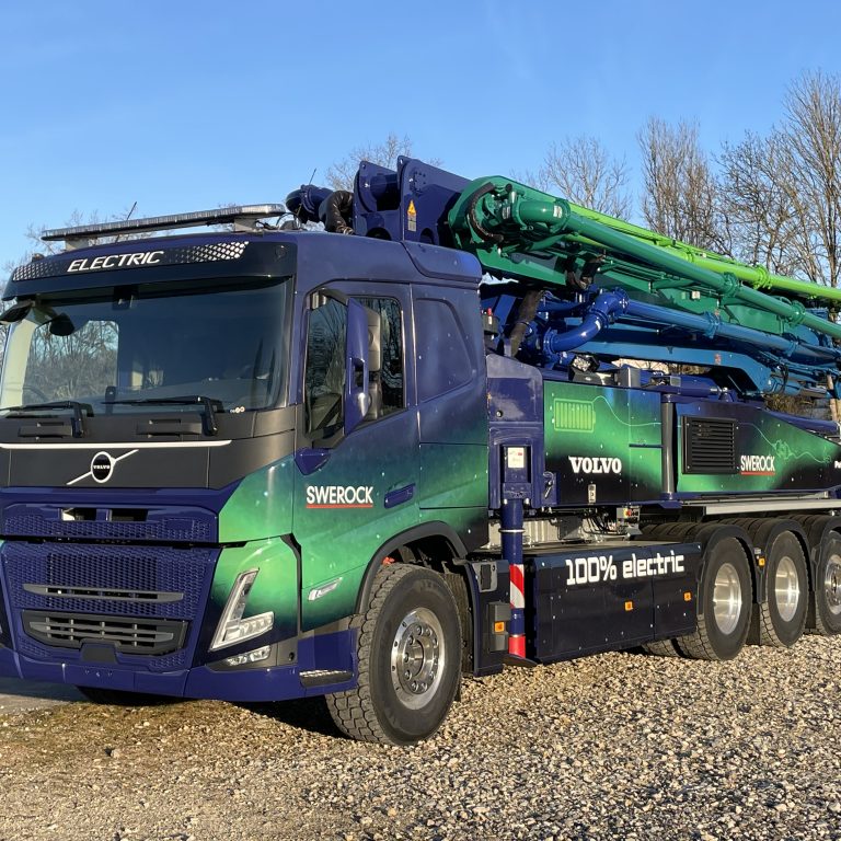 bauma 2025, Volvo and Putzmeister reveal battery-electric pump truck