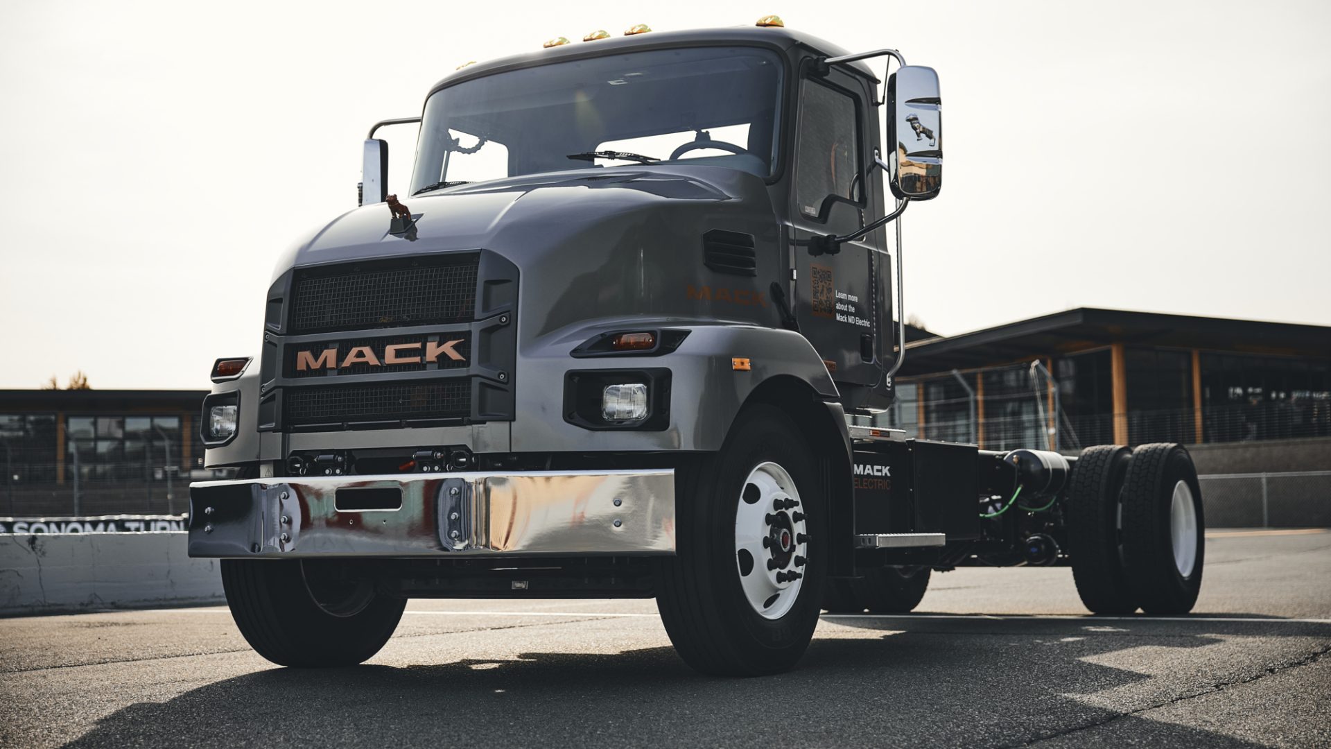 At ACT Expo, Mack Trucks announced the battery-electric version of the ...