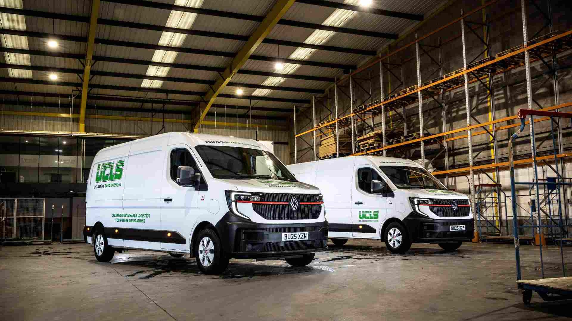 Renault Trucks delivers 33 Master E-Tech vans in the UK