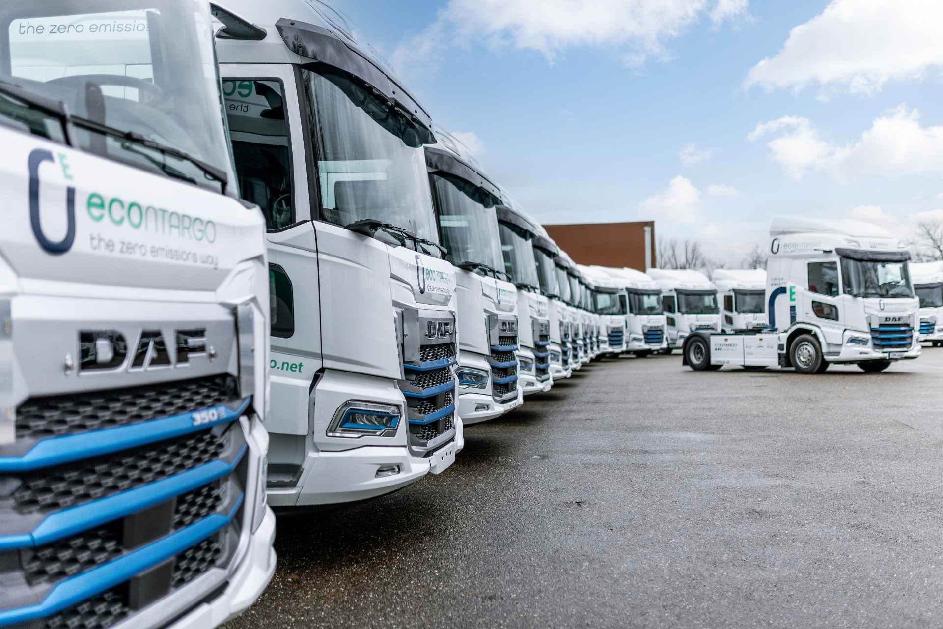 German company Contargo puts 33 DAF XD Electric into operation