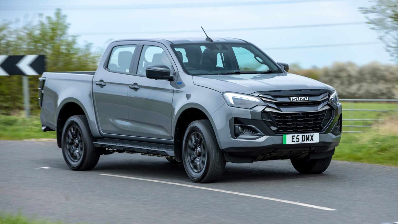 Isuzu presents the full electric D-Max pick-up at CV Show 2026 ...